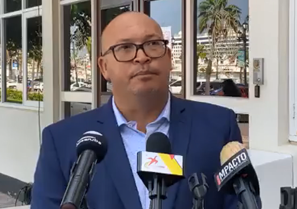 Parlamentario Edgar Vrolijk: Si bo tabatatin Aruba na pecho awe bo ta ...