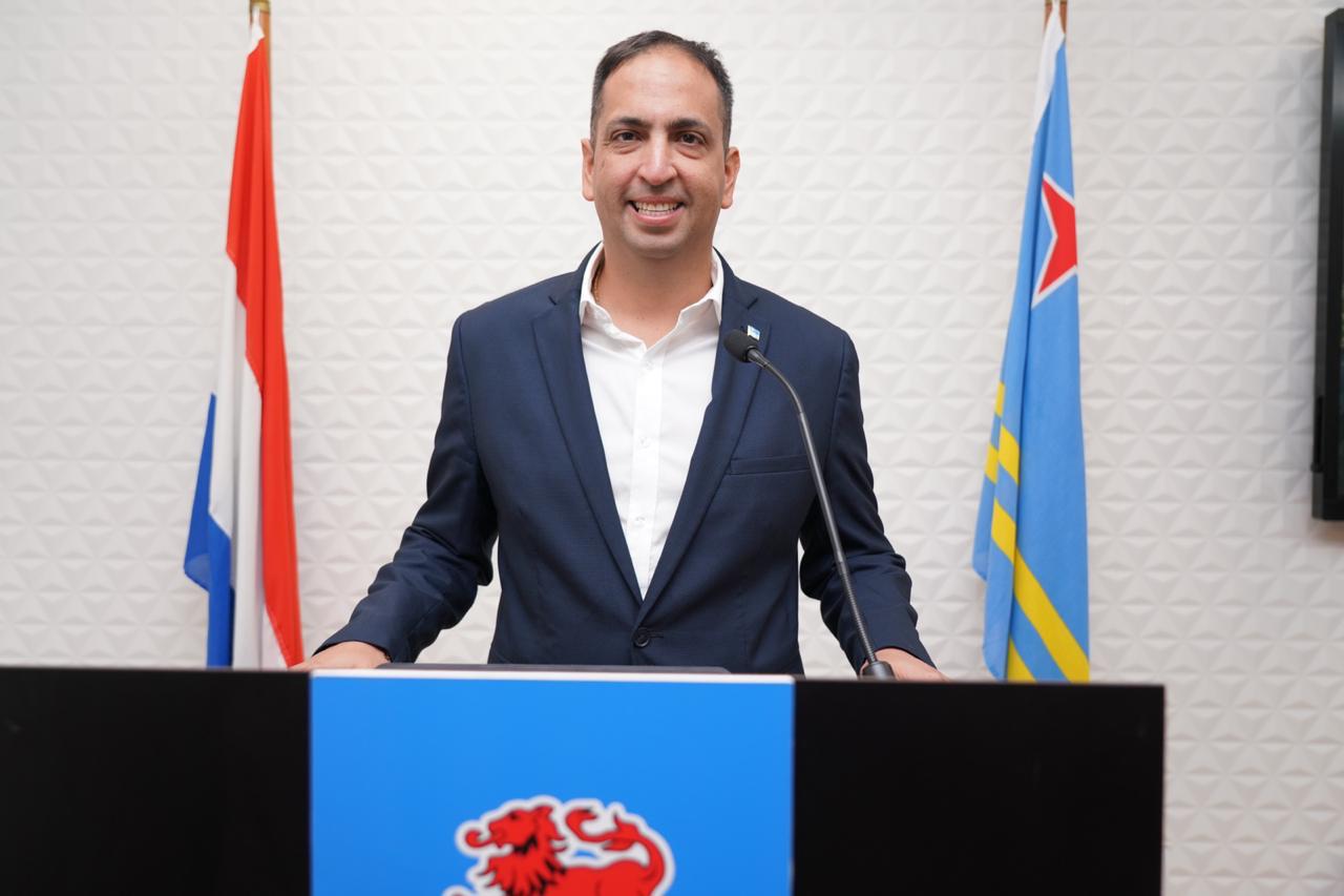 Minister Dangui Oduber: Awor mas cu nunca prevencion den salud ta ...