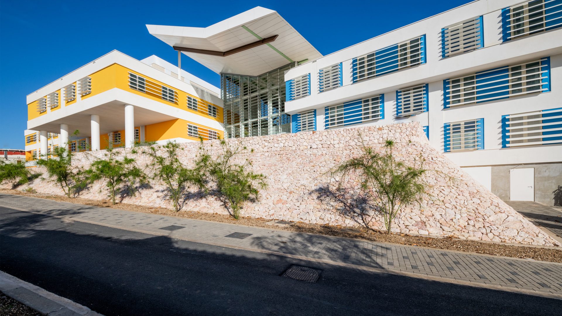 Curacao Medical Center (CMC) ta trahando riba e delaster parti di ...