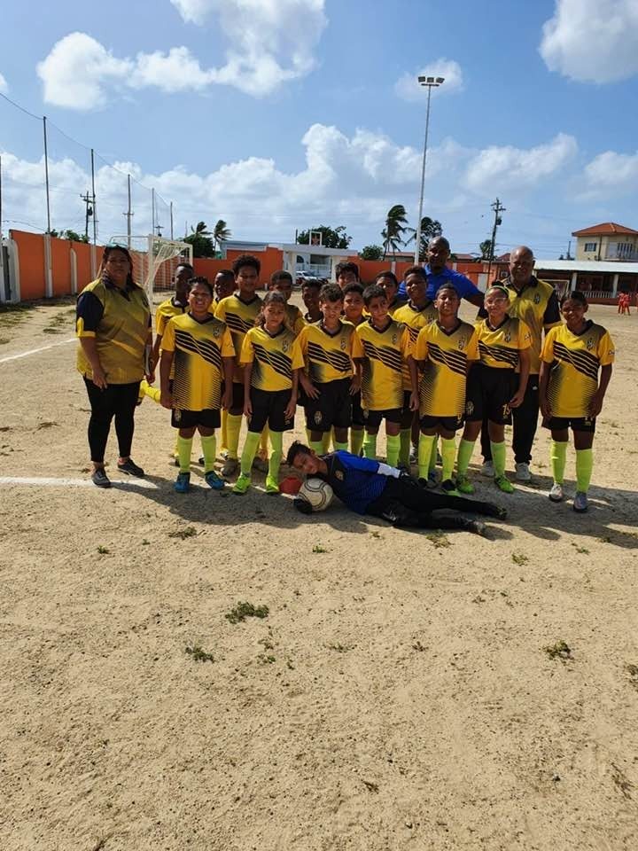 Presidente di SV Dakota Gilmar Croes: SV Dakota lo celebra 75 aña di ...