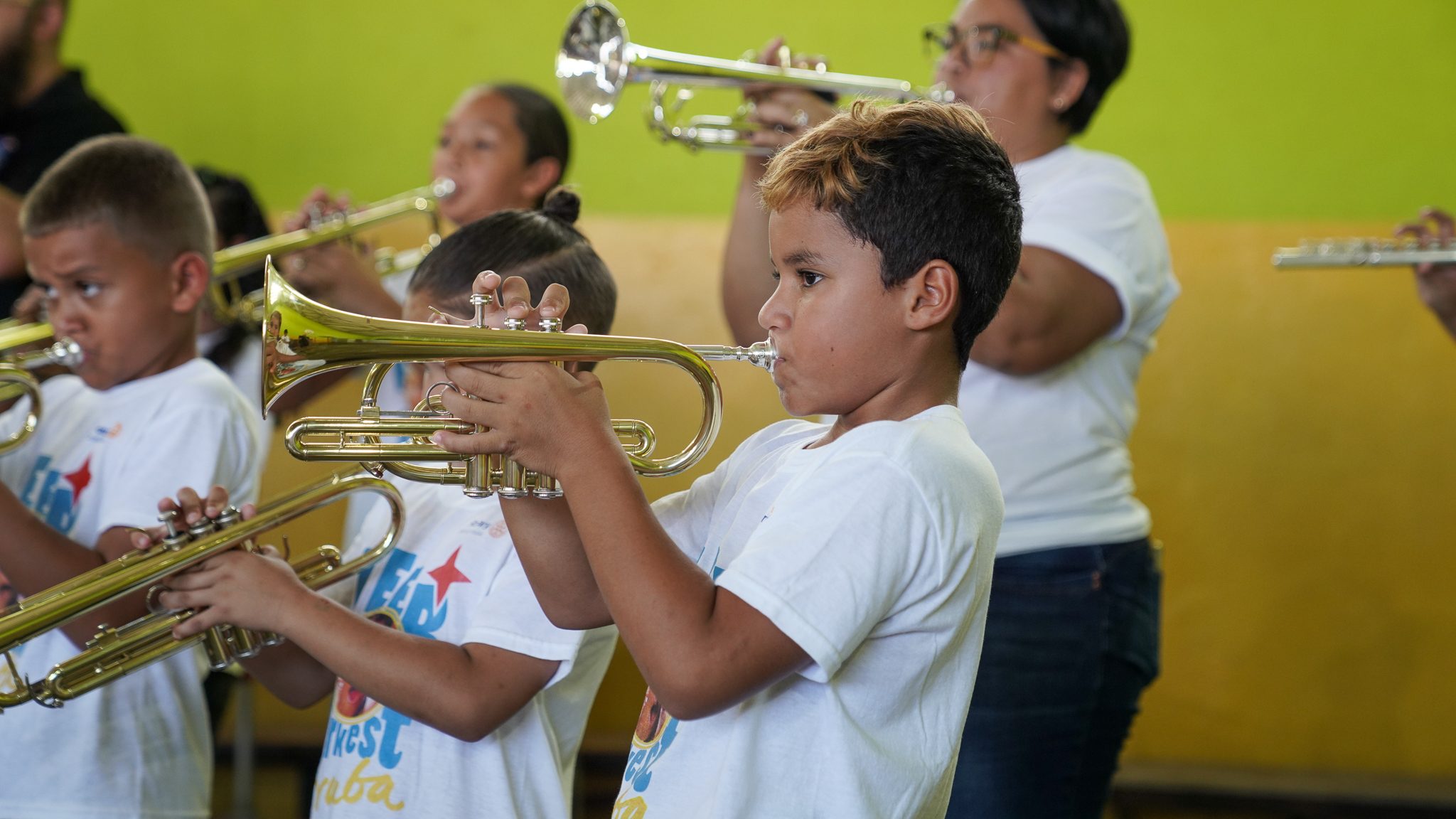 Prome Minister Evelyn Wever Croes orguyoso di tur mucha cu a participa ...