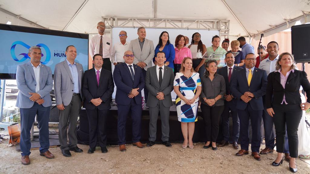 Minister Dangui Oduber: Contento cu trabounan di Minister Oduber a mira ...