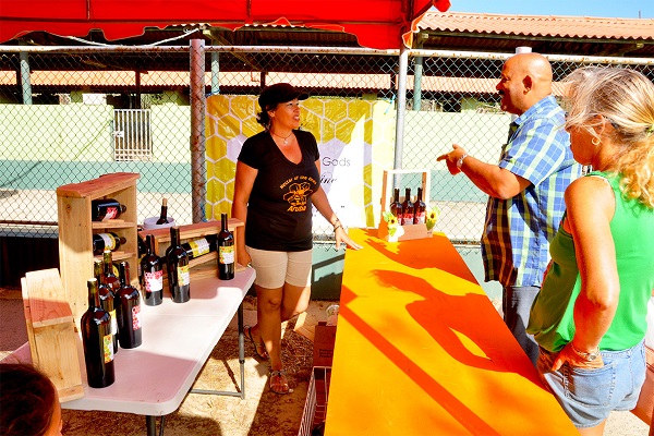 Bin disfruta di nos Mercado Santa Rosa - EA News Aruba