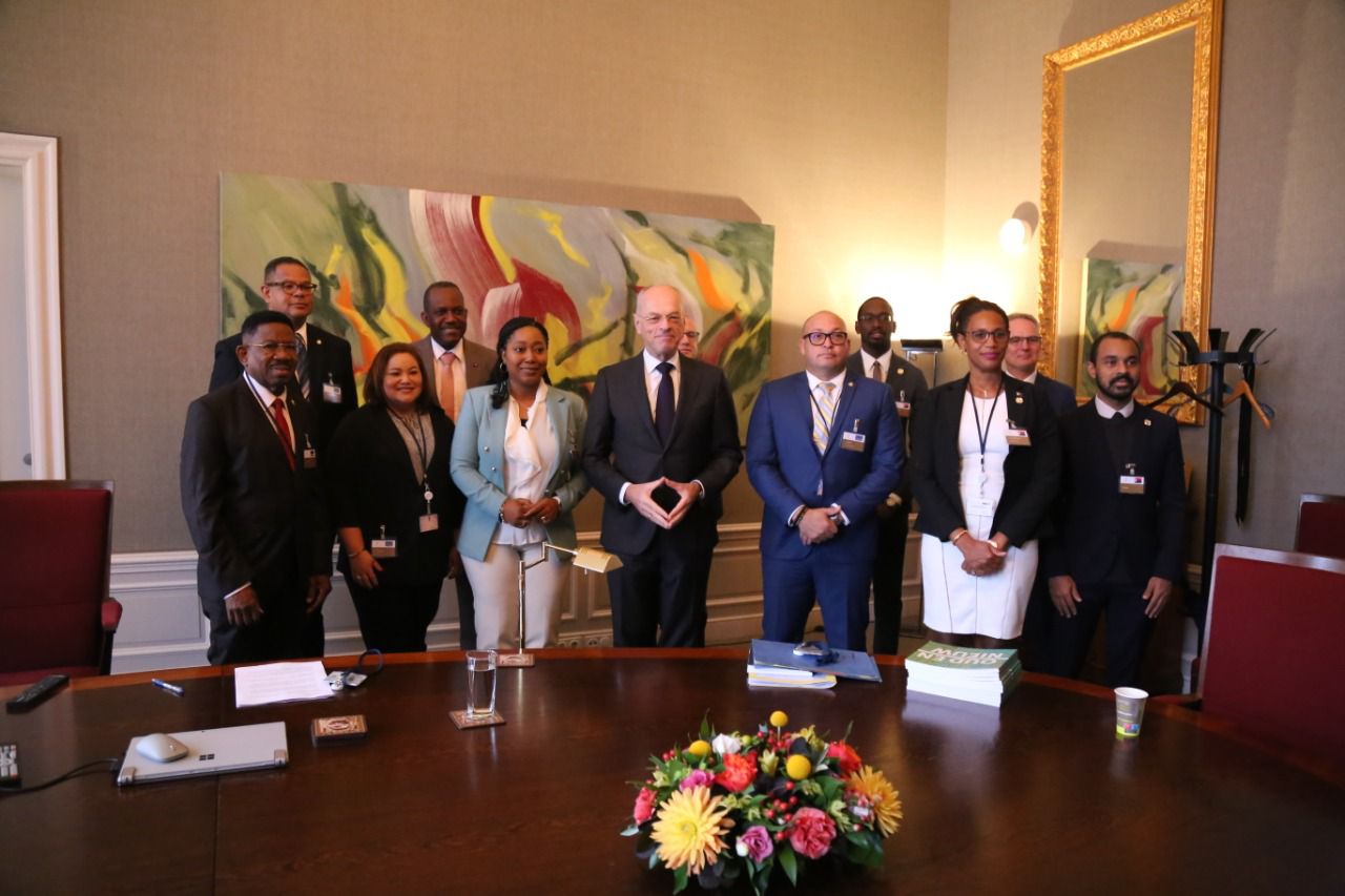 Presidente di Parlamento Edgar Vrolijk: Riba prome dia di reunion a ...