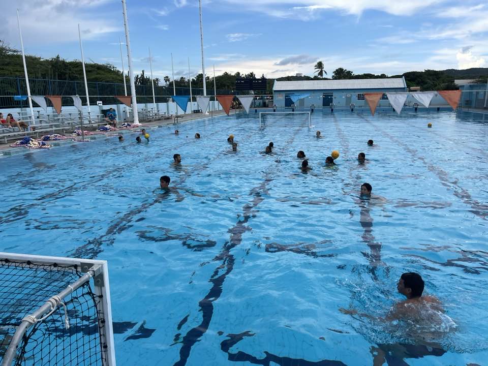 Minister Endy Croes a bishita e Tryouts di Water Polo organisa pa ...