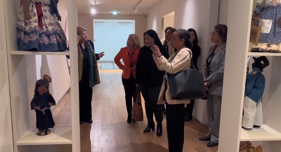 Exposicion di Arubiano descendencia di Surname a conta storia di ...