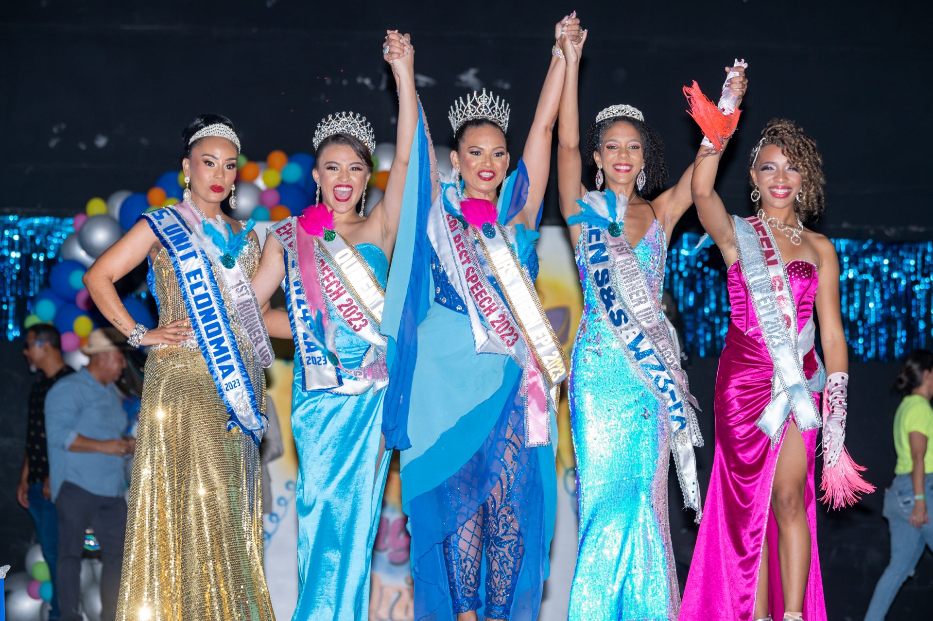 Aruba Bank ta celebra 25 aña Colegio EPI cu aporte na nan Eleccion di ...