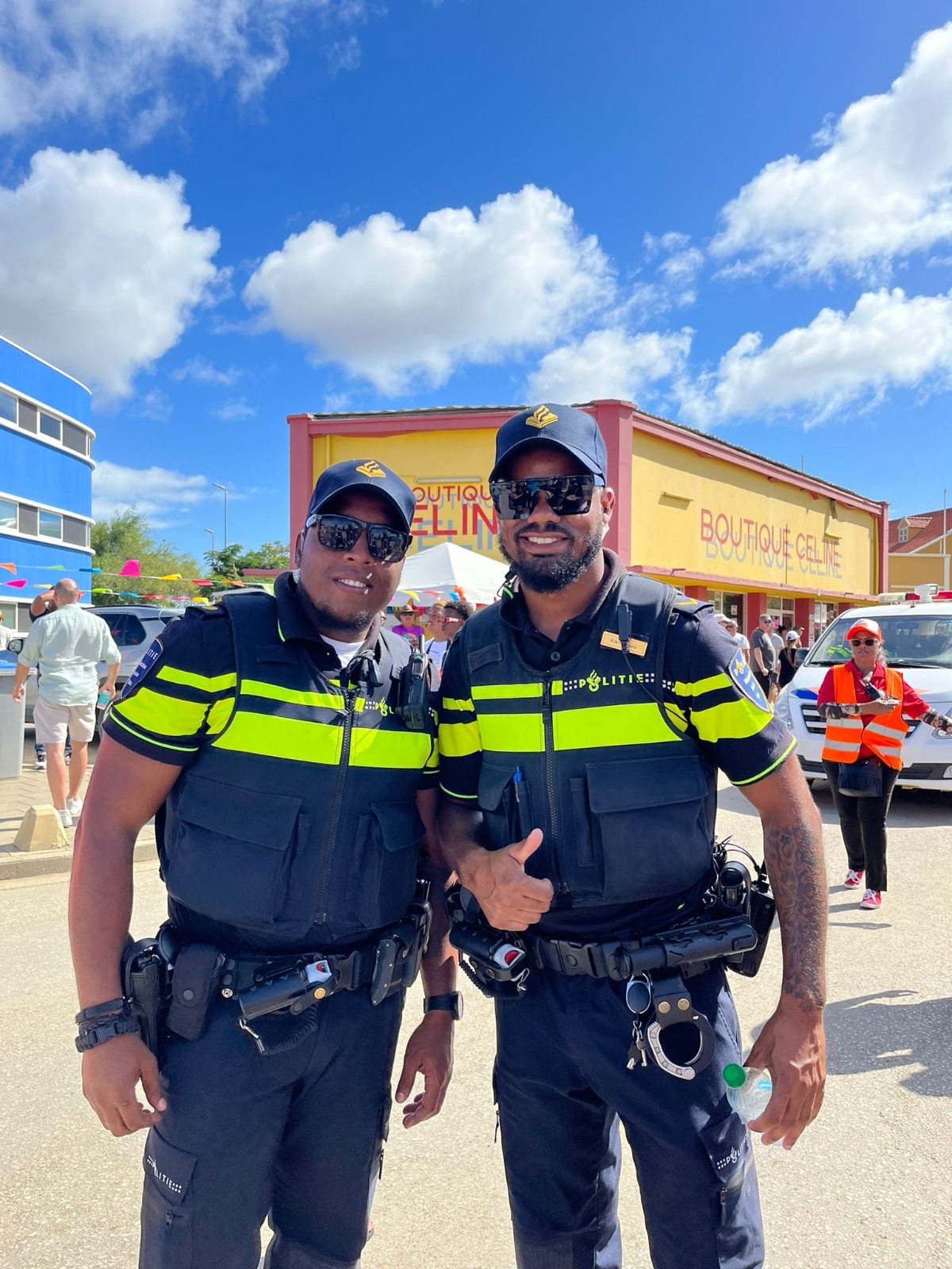 Marchanan di karnaval a bai trankil - EA News Aruba