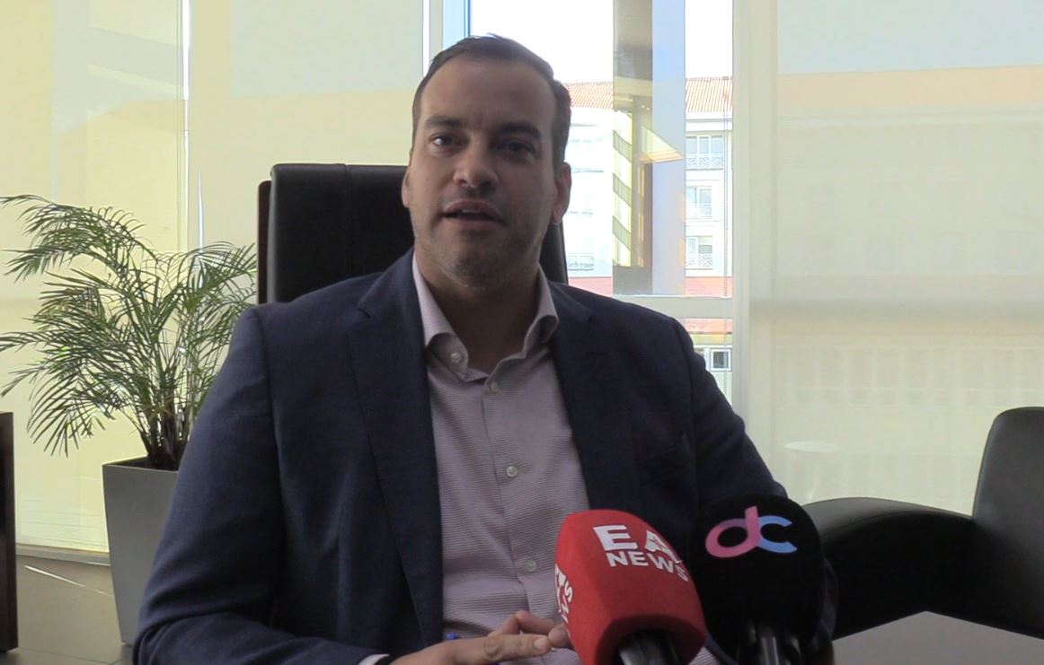Si infrastructura no ta funciona no tin economia ambos ta cana banda di ...