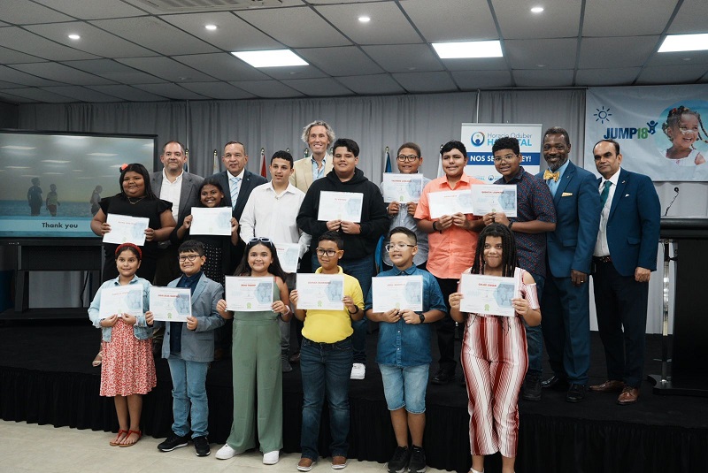 Minister Dangui Oduber: Jump18 ta culmina cu un otro ciclo exitoso - EA ...