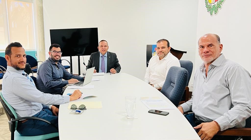 Minister Endy Croes a reuni cu presidente di Aruba Taekwondo ...