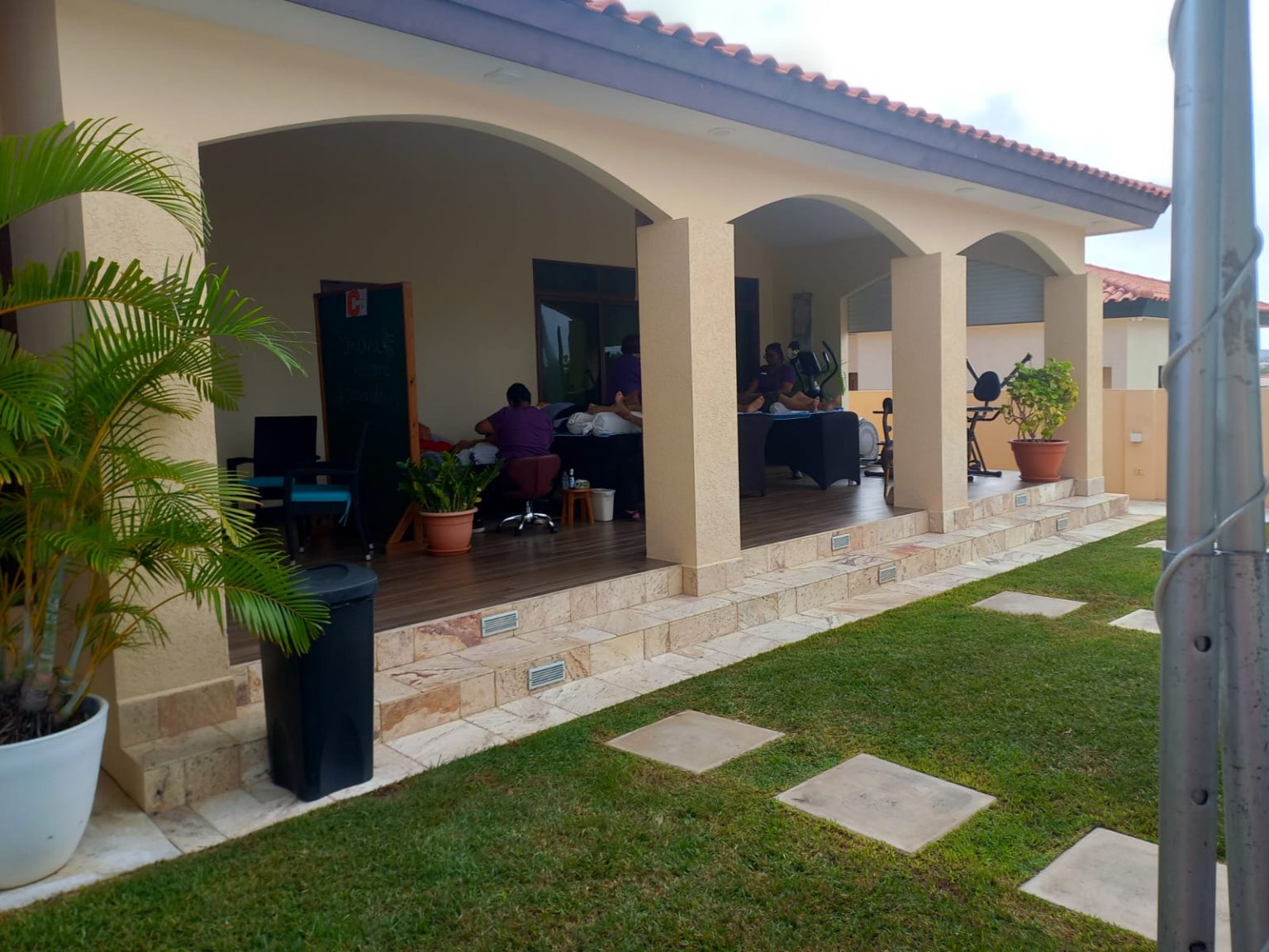 DTI Employee wellbeing retreat-day - EA News Aruba