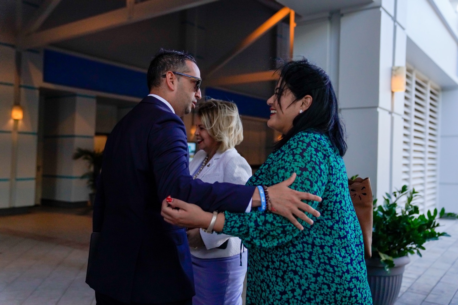 Minister Maduro tabata presente na e Business Event di Aruba Ports ...