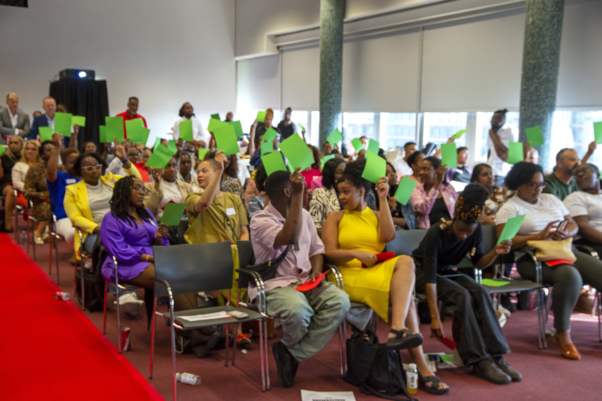 Secretario di Estado Alexandra van Huffelen: Durante bishita di Colegio ...