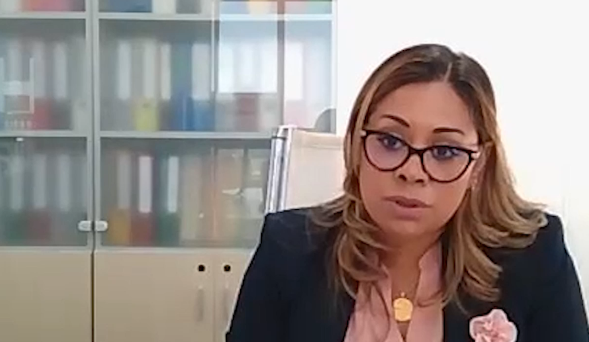 Director di DIMP Luenne Gomez Pieters ta convenci cu e manera cu ta ...