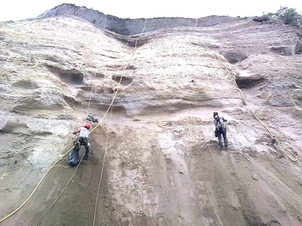 Lower Town Cliff stabilidad project progresses - EA News Aruba