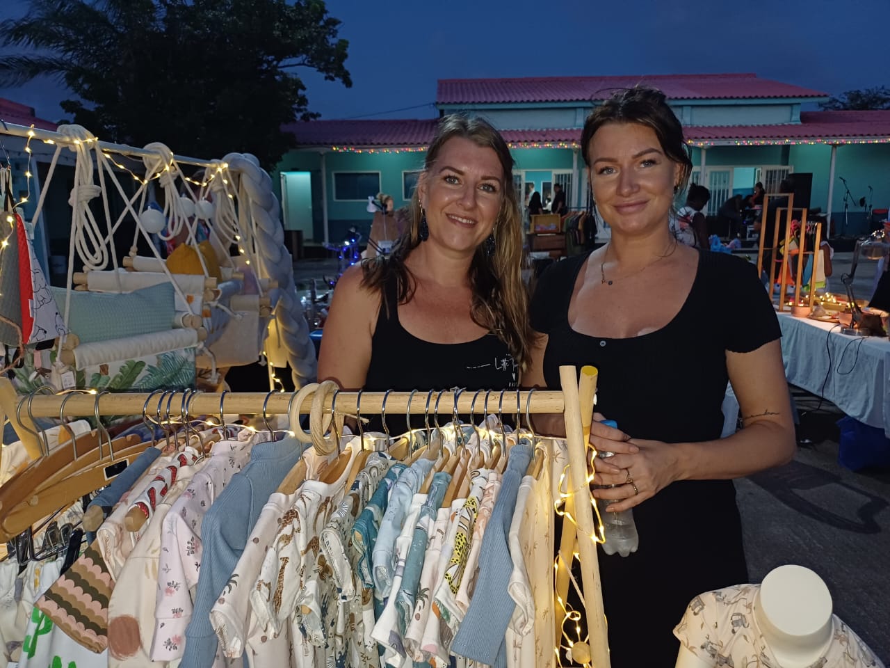 Centro di Bario playa pabao ta gradici y cera aña cu tremendo fiesta di ...
