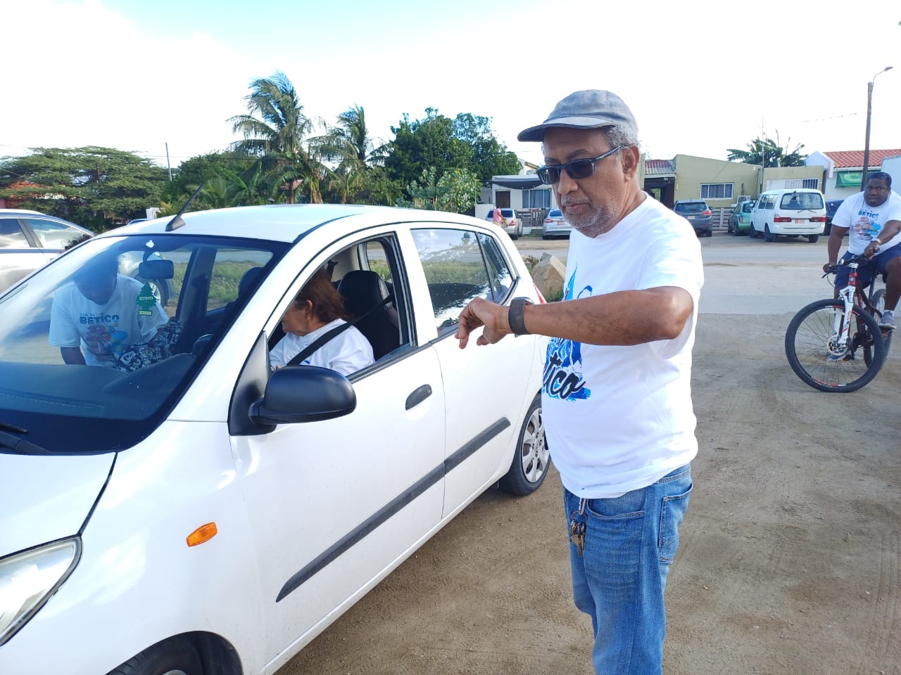 Paseo riba bisicleta organisa pa centro di bario playa pabao ta un ...