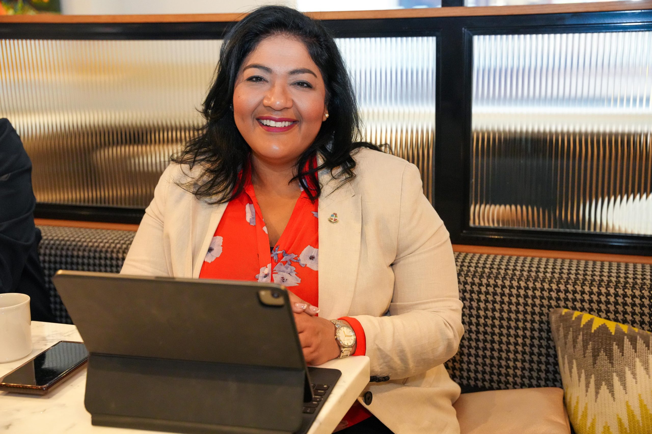 Minister Maduro di finansa a reuni cu presidente di CAFT - EA News Aruba