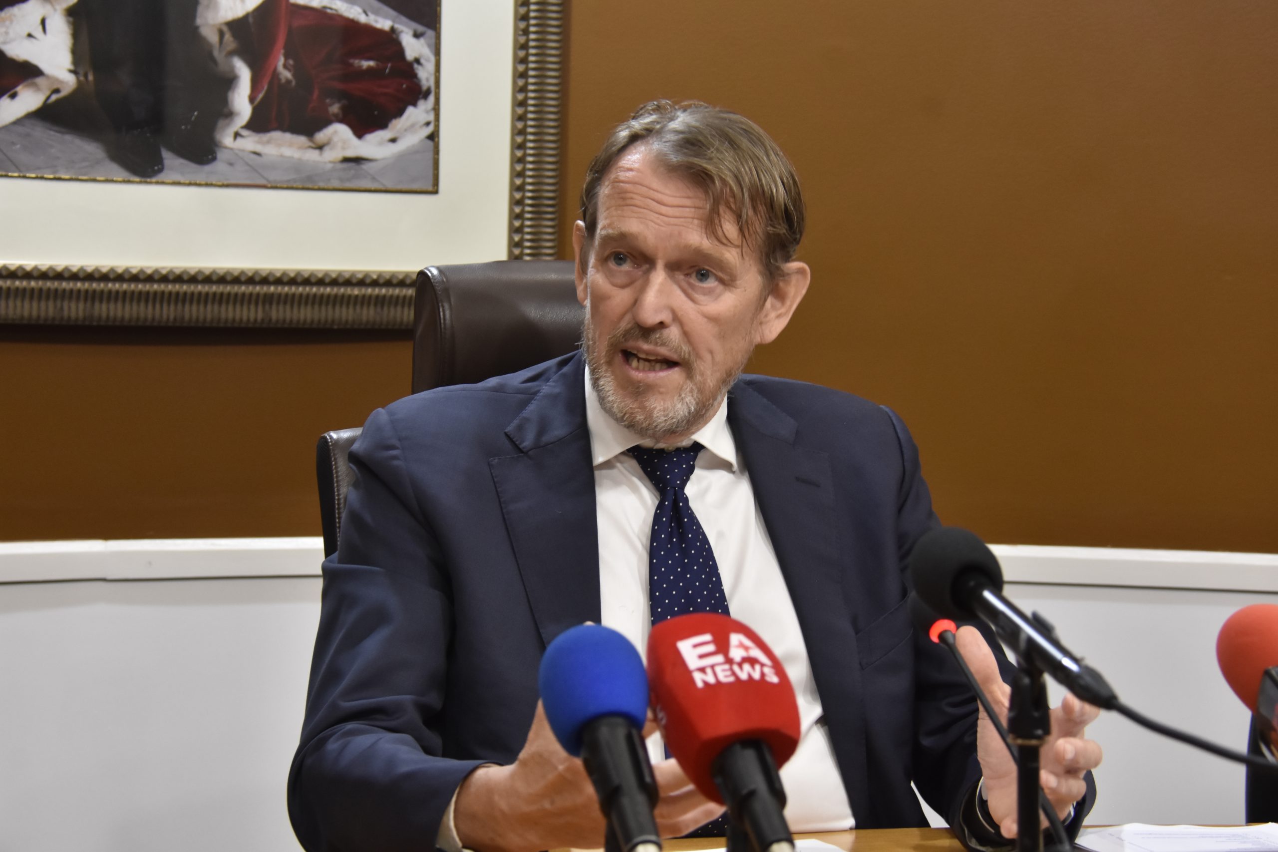 Vice Presidente di corte comun di husticia Jacques Keltjens a duna un ...