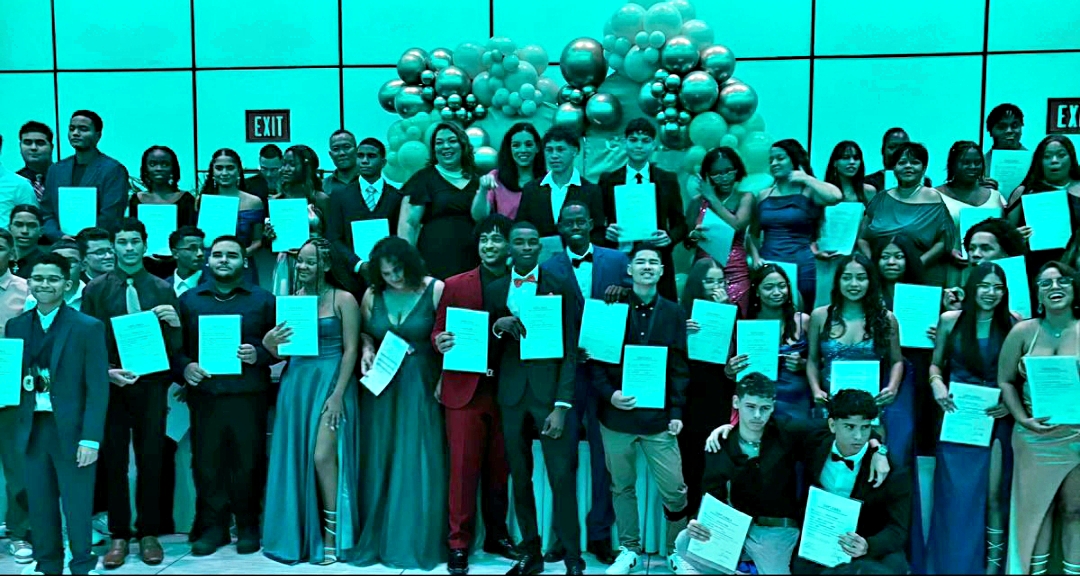 Filomena College MAVO su graduacion 2024 - EA News Aruba