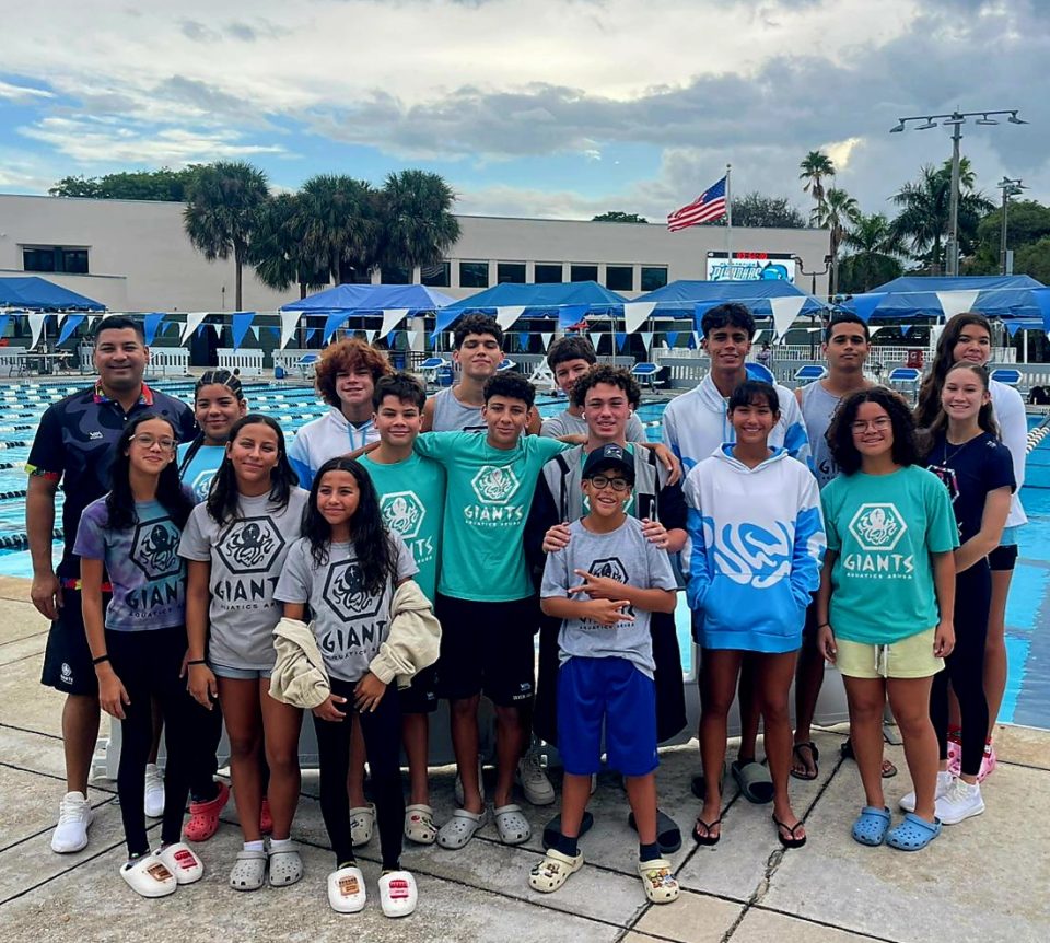 E landadonan di Giants Aquatics Aruba a haci un cos na Plantantion - EA ...