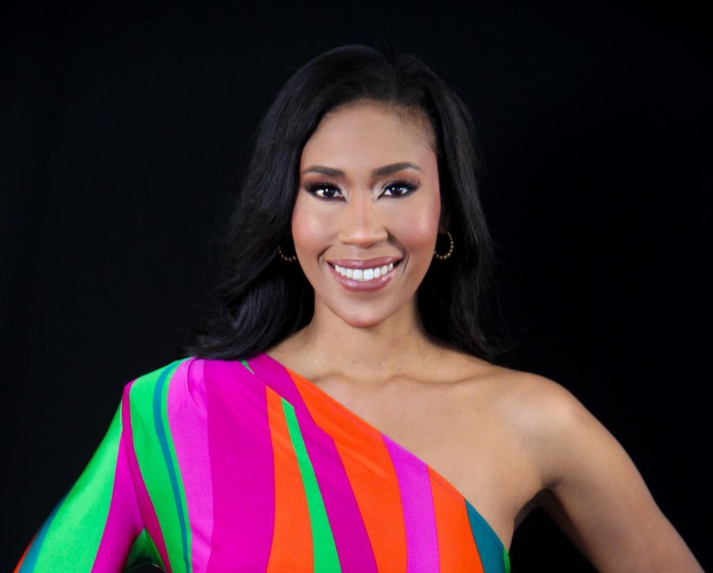 Nadien Phillip compitiendo dia 6 di April na Hulanda den prome edicion ...