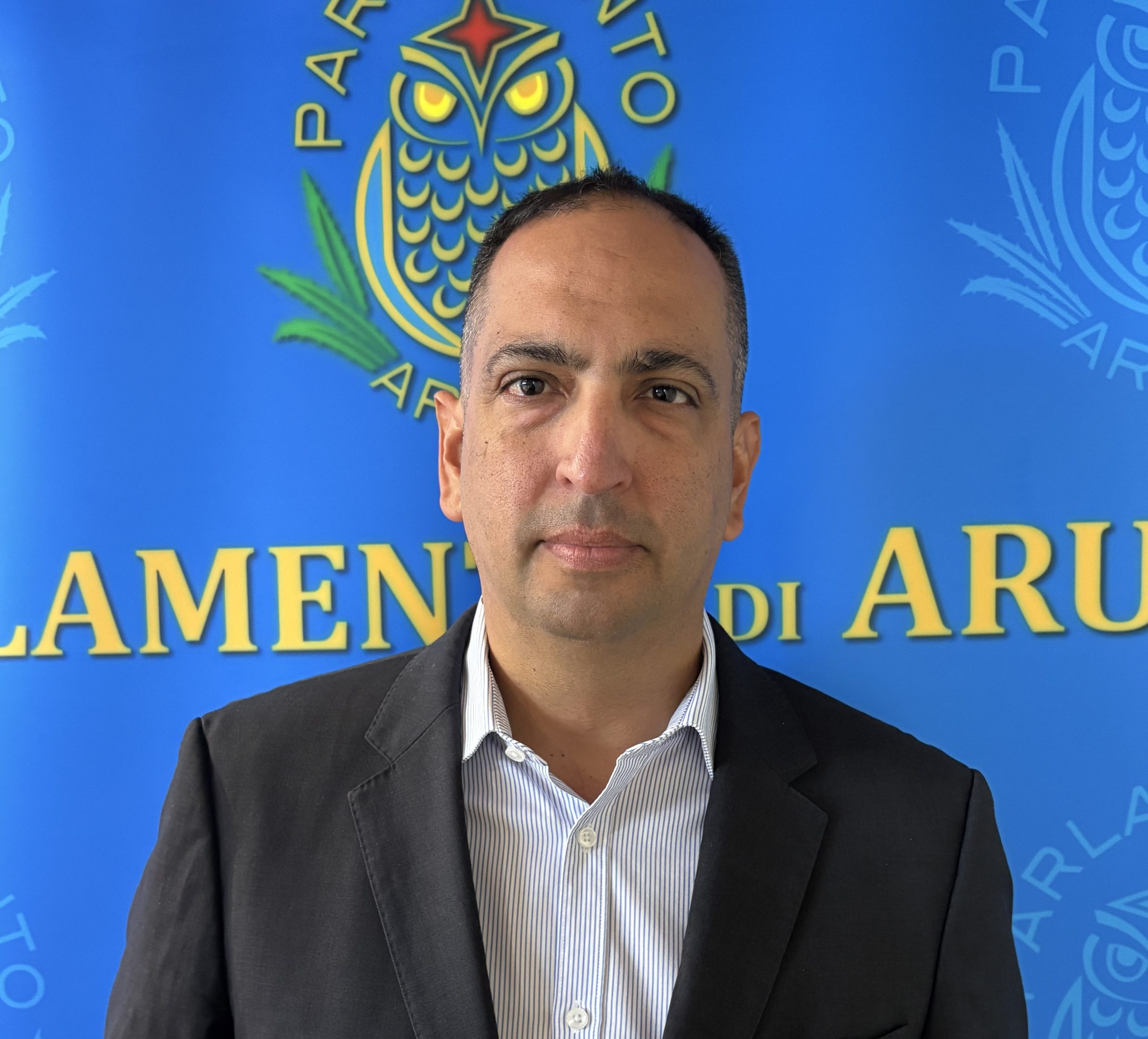 Parlamentario Dangui Oduber Minister di inflacion sr. Wever NO ta ...