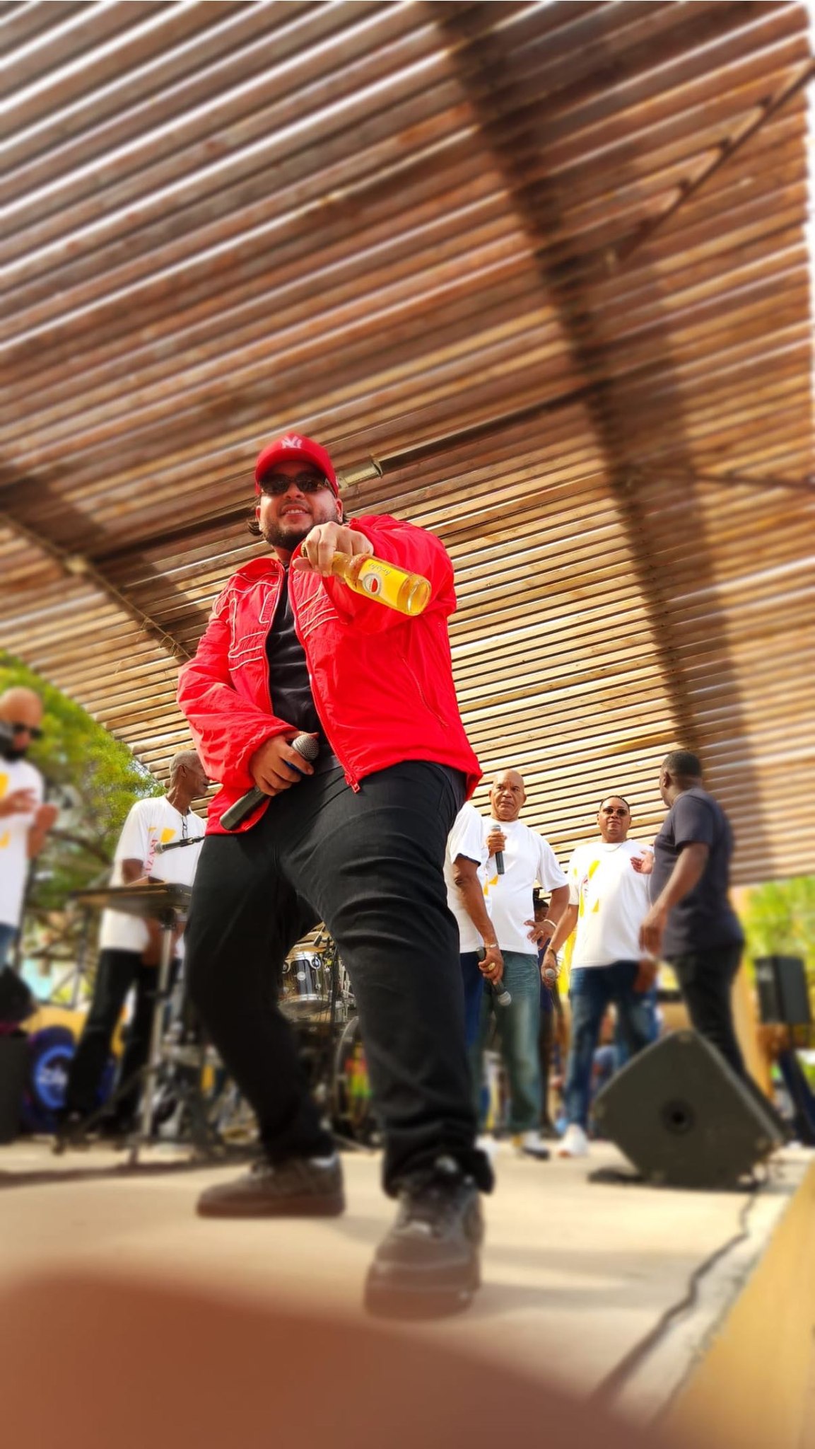 Falta Menos Cu Un Luna Pa ‘kapo, Cultura Profética: Sais, Jeon Y Mas Na ...