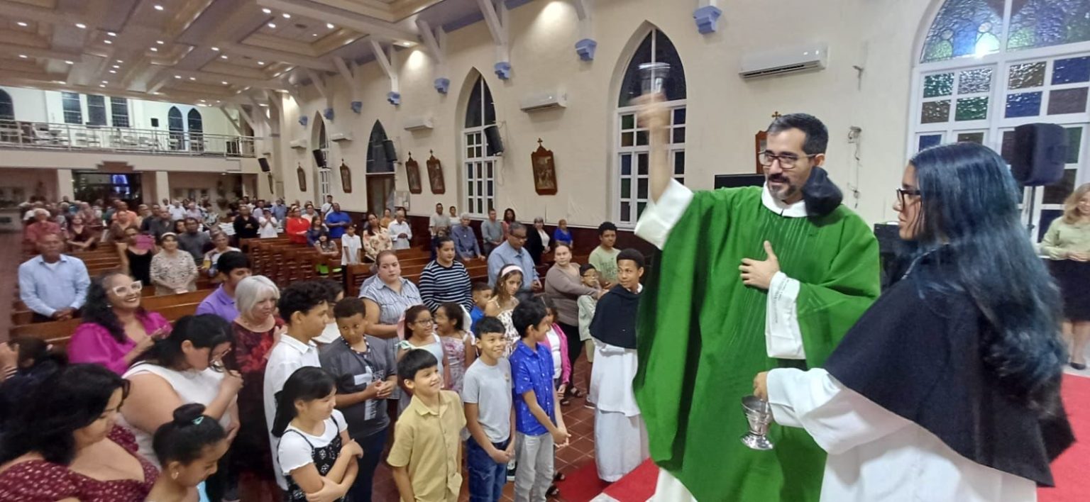 Stichting Katholiek Onderwijs Aruba (SKOA) viert 55 jaar bestaan - EA ...
